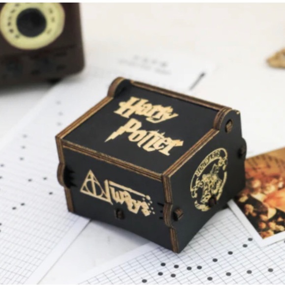 Warner Bros. | Other | Harry Potter Black Automatic Wind Up Music Box ...